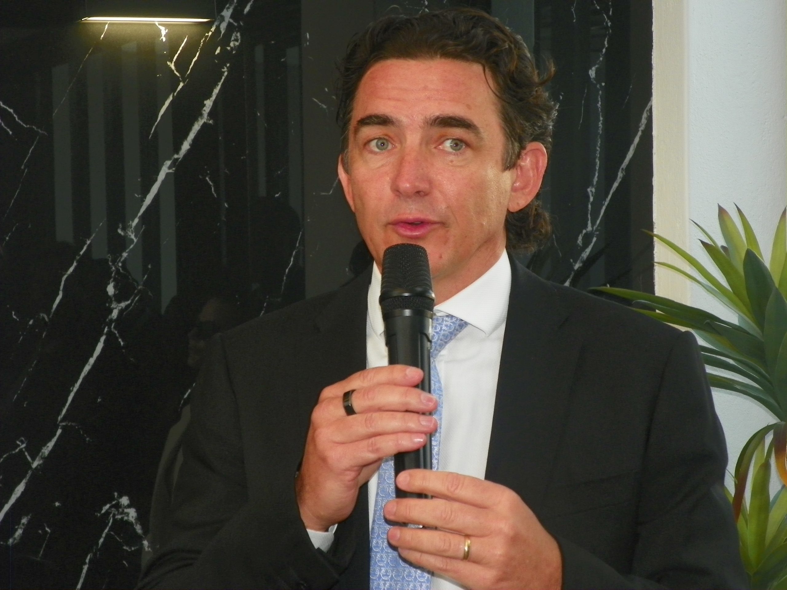 Ken Sharpe injects US$100 000 to the CG’s Goodwill Trust Fund ...